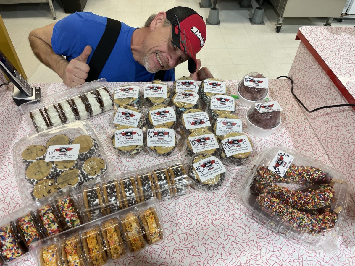 Holidays Treats - Dinky's Food Trucks