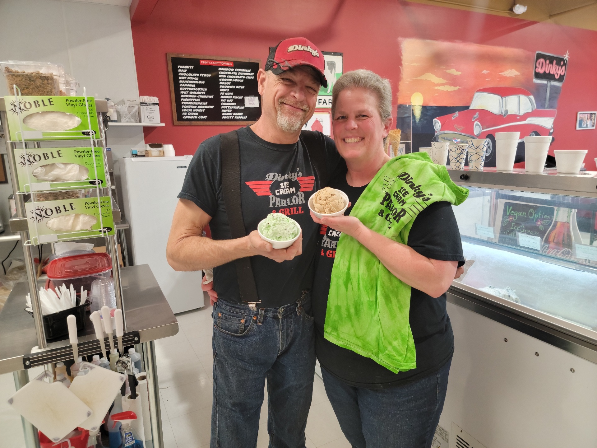 Welcome to Dinky's! - Dinky's Ice Cream Parlor & Grill